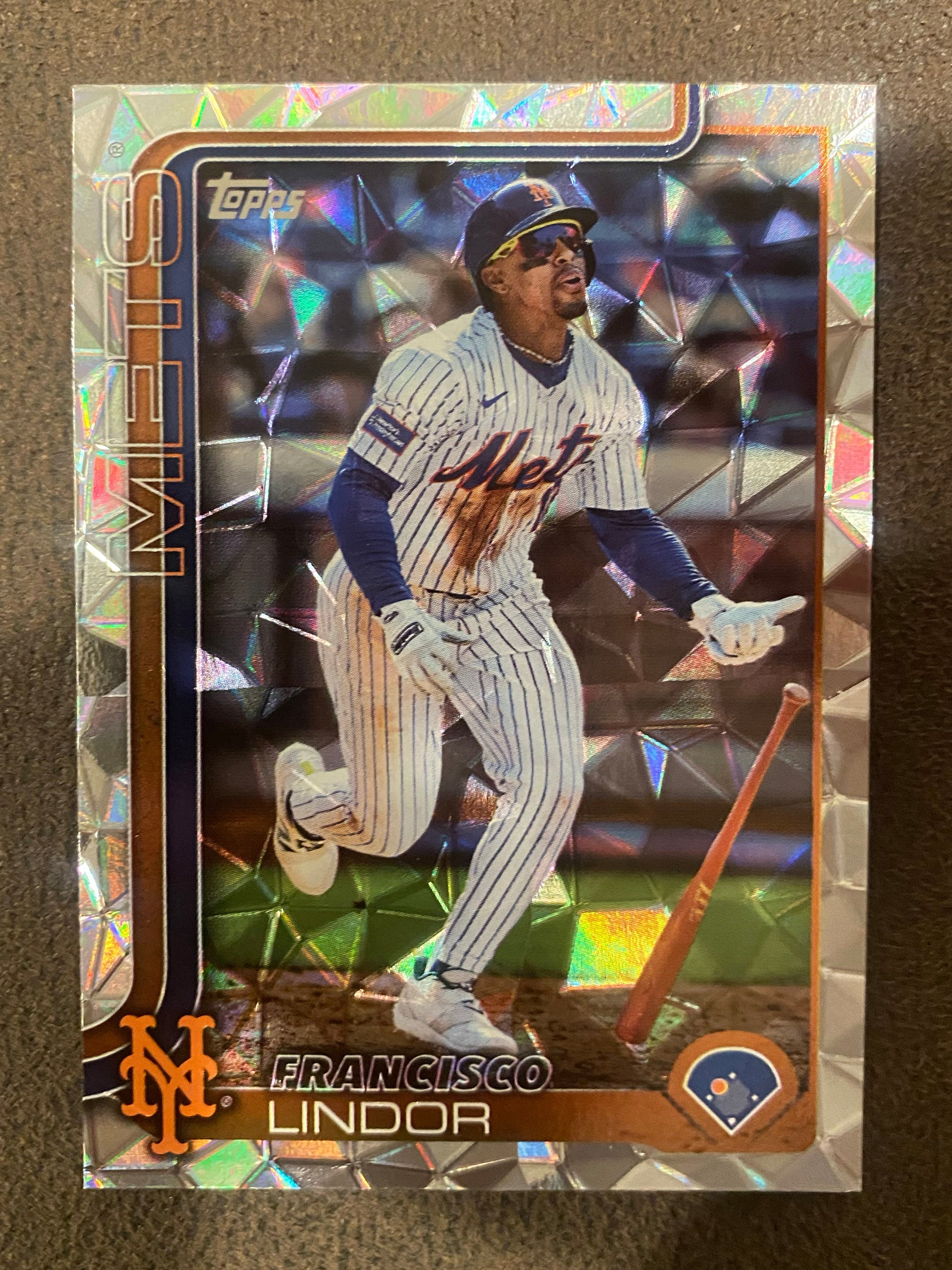 Francisco Lindor - 2025 Topps Series 1 - Diamante Parallel - Mets – Western NY Sports Cards